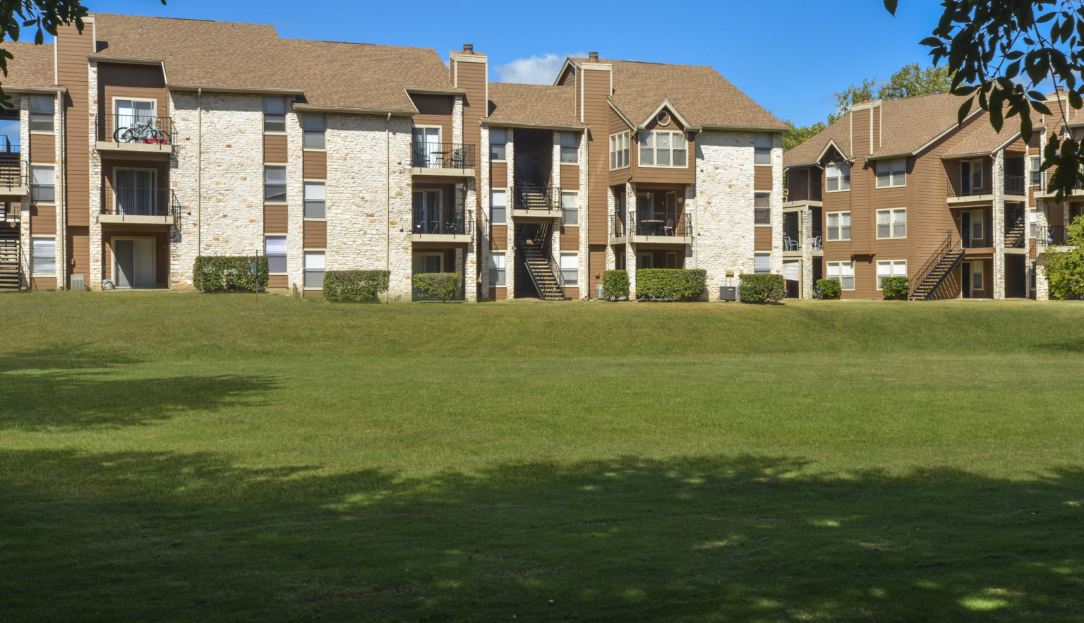 Willow Brook Apartments - Churchill Forge Properties