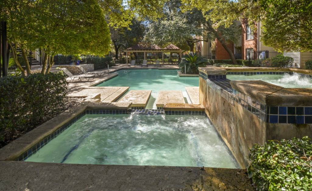 Woodchase Apartments - Churchill Forge Properties